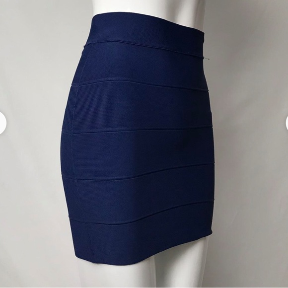 BCBGMaxAzria | Skirts | Bcbgmaxazria Textured Power Skirt In Navy Blue ...